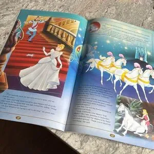 Disney | Other | Vintage The Walt Disney Princess Treasure Chest Book ...